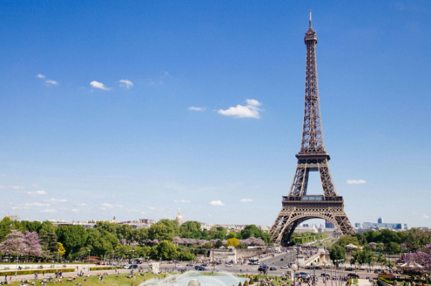Discover Our Secure and Reliable Paris Data Centre